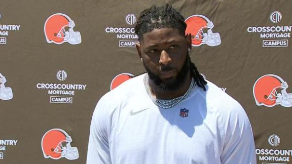 How ESPN, Schefter alerted Browns' Alex Wright to Myles Garrett's trade ...