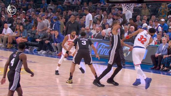 Wemby issued flagrant foul 1 for elbow to KAT's face - ESPN Video